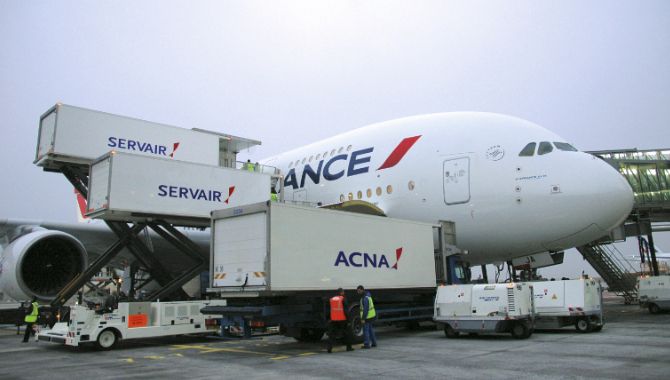 Air France choisit le Chinois HNA pour l'avenir de sa filiale Servair ...